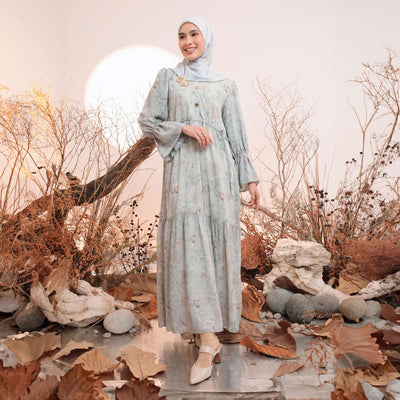 Shi by Shireen