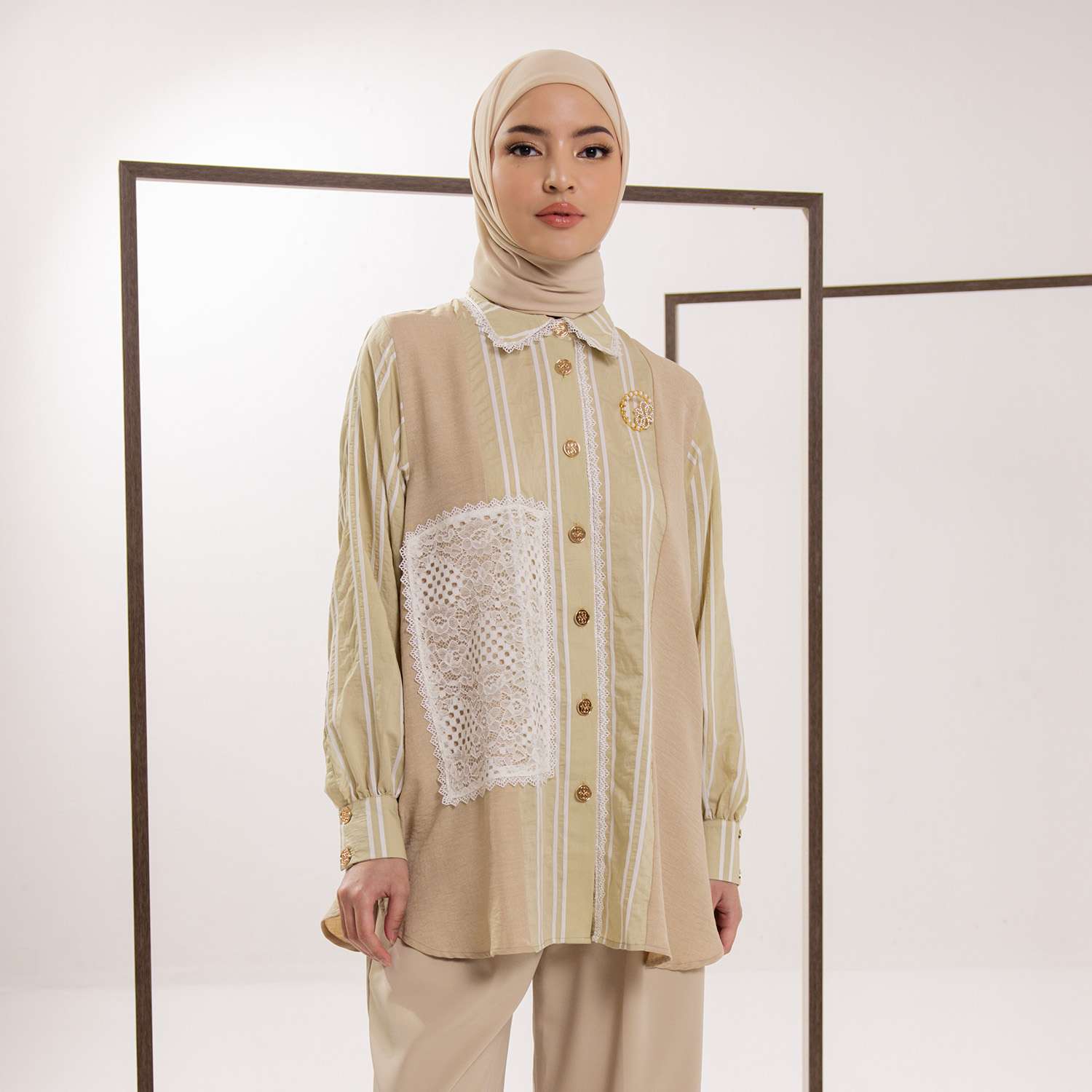 Adeeva Blouse
